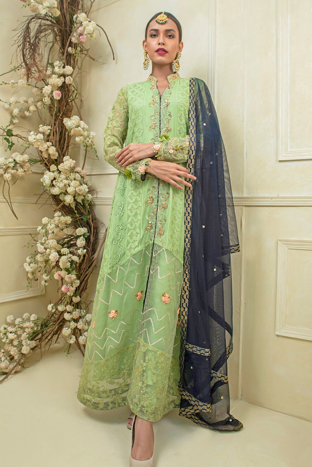Shop the Exquisite Pakistani Designer Outfit | Shireen Lakdawala